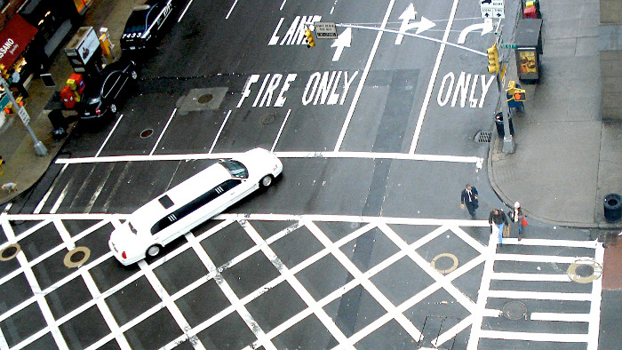 Airport transfers / limousines - ©New York.com