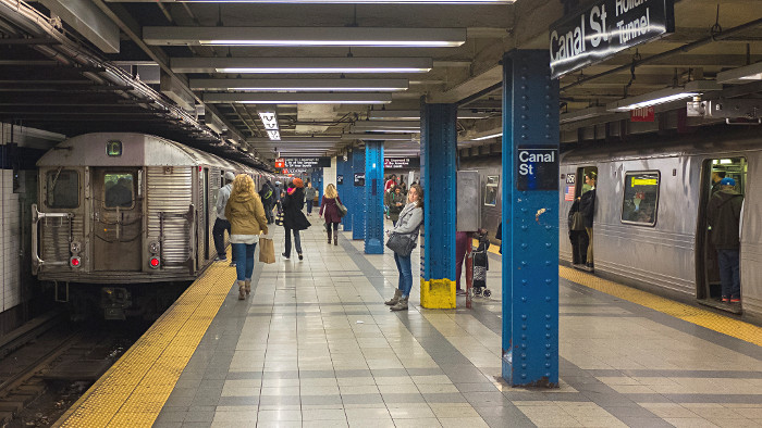 Internet expands to more subway stations in New York City - ©New York.com